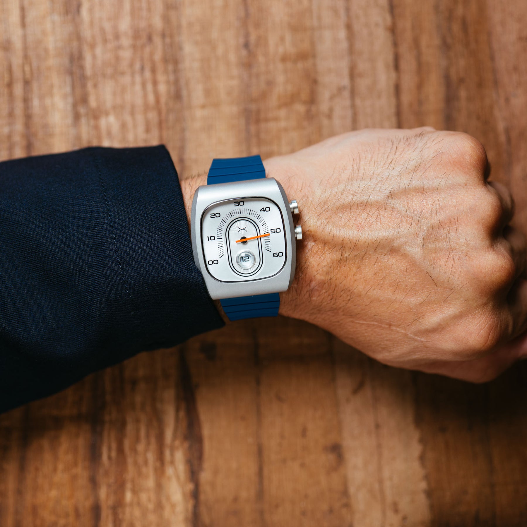 Retroscope Jump Hour Silver Blue | Xeric.com – Xeric Watches